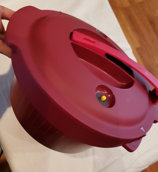 Tupperware | Kitchen | Tupperware Microwave Pressure Cooker | Poshmark